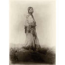 Wishram Woman - 1910